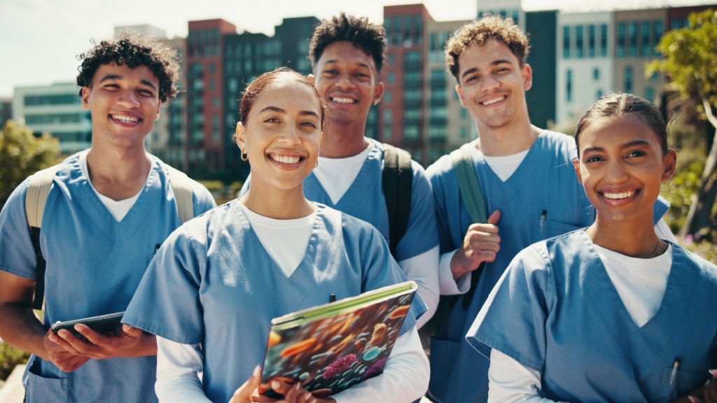 Guide to Securing a Licensed Vocational Nurse Job in Coalinga, California